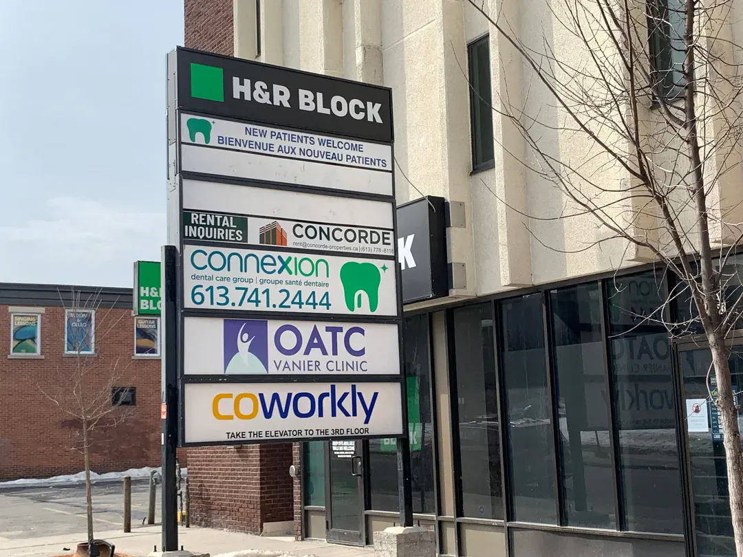 Tenant Directory Signs Irving, TX | Multi-Tenant Pylon Signs